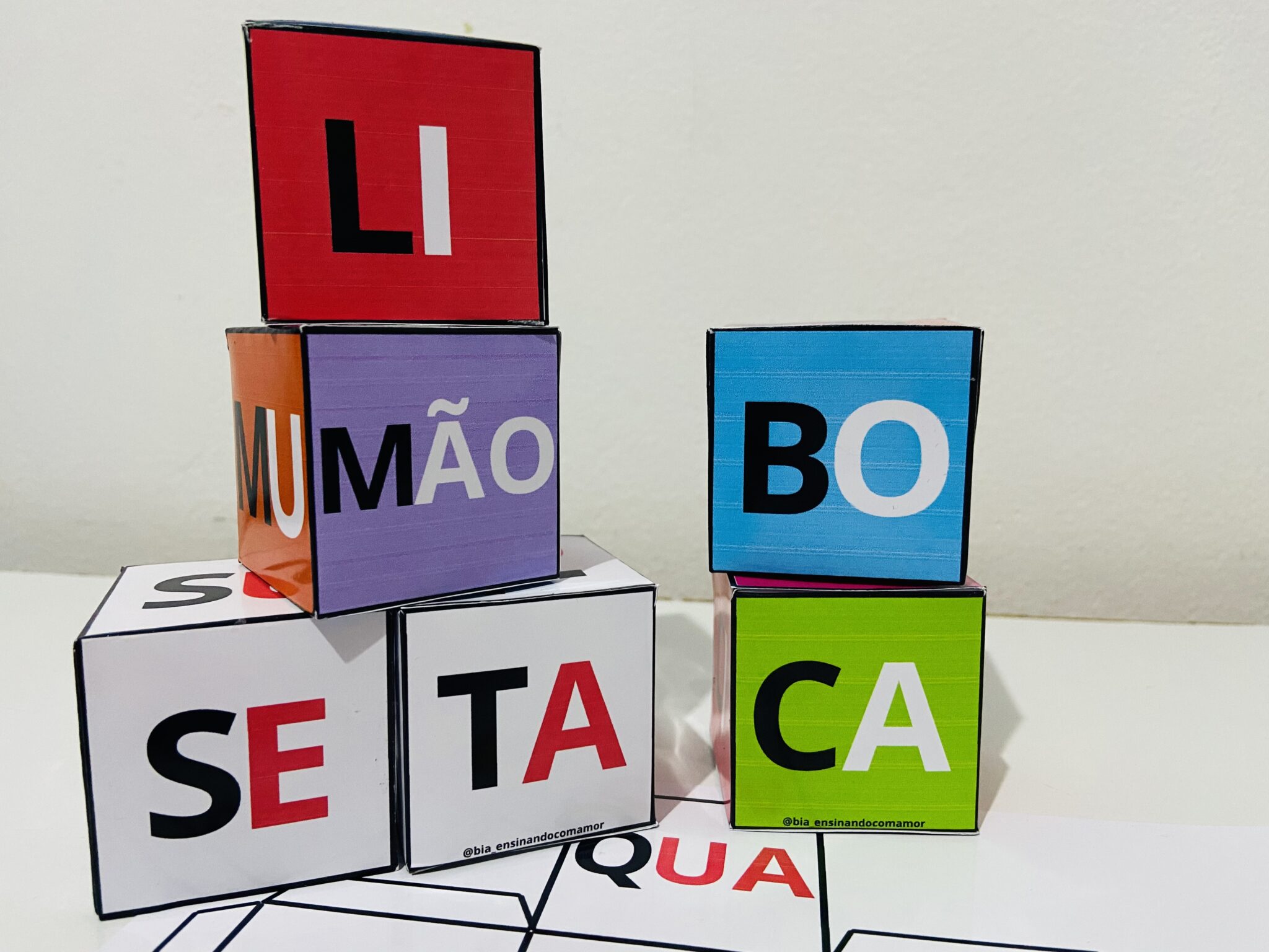 Dado Silábico Interativo - Bia - Ensinando com Amor